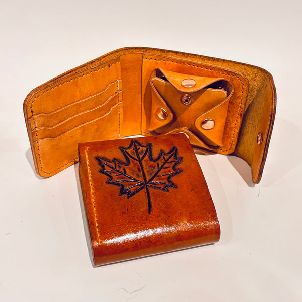 Bifold Wallet with Coin Pouch – handmadesaskyxe
